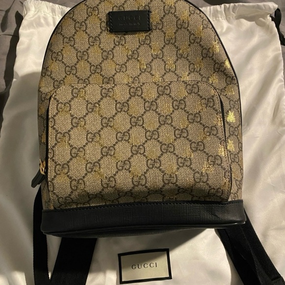 Bags | Gucci Supreme Bee Backpack | Poshmark
